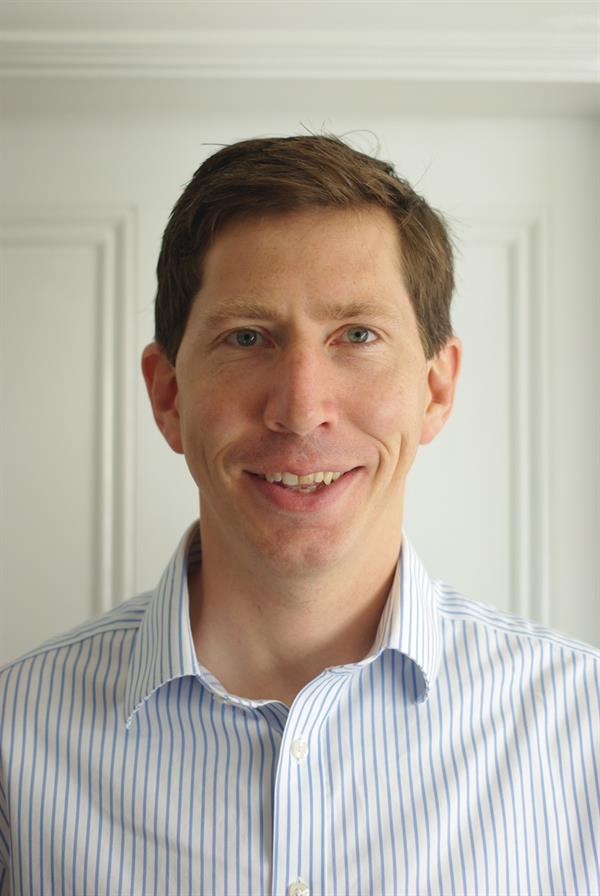 Cambridge neurosurgeon receives Brain Tumour Research honour